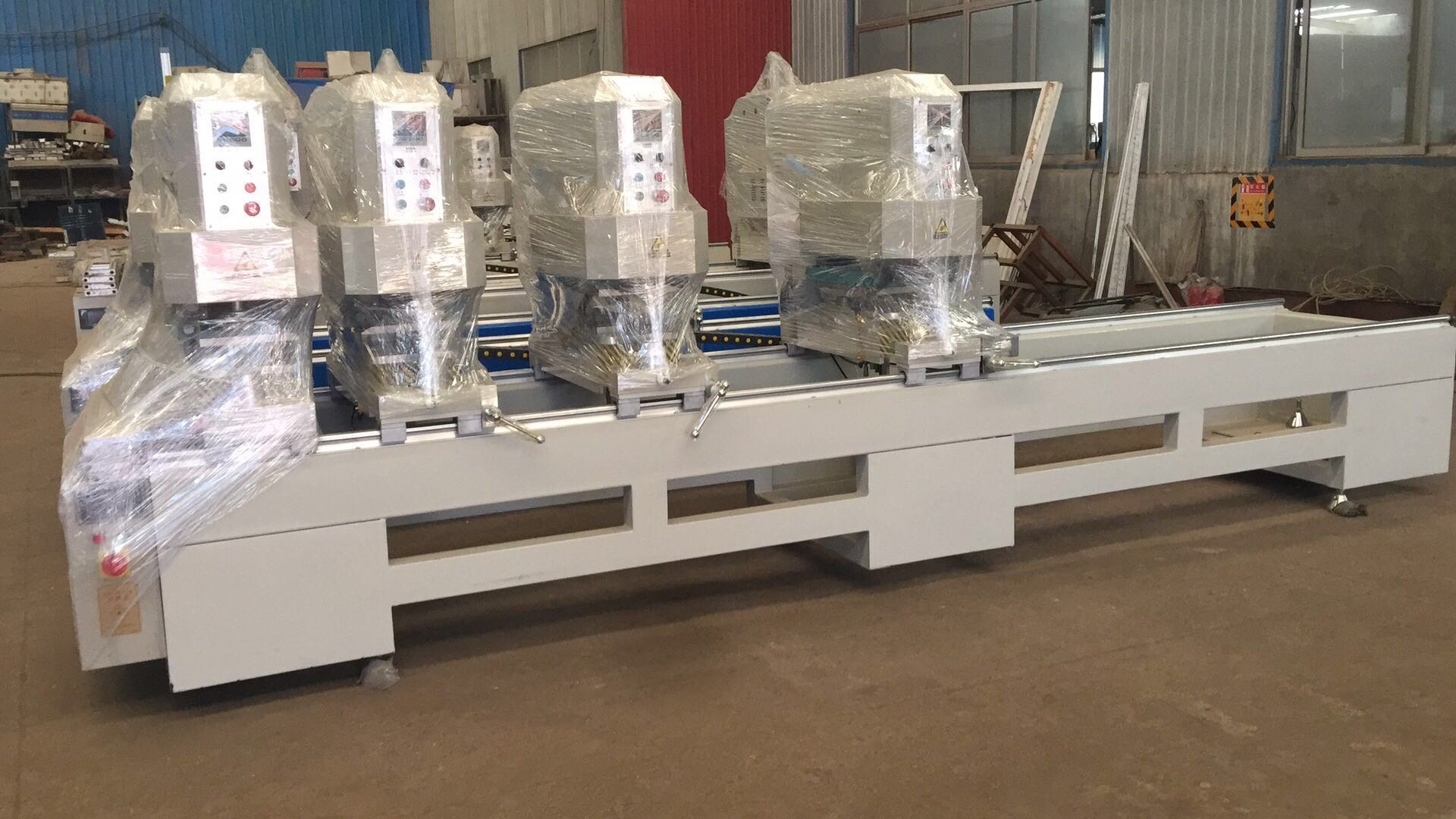 4 Head UPVC Window Machine , Pvc Profile Welding Machine Door Processing